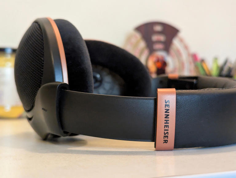 Gadgets Review | Sennheiser HD 505 Copper Edition: Easy On The Ears ...