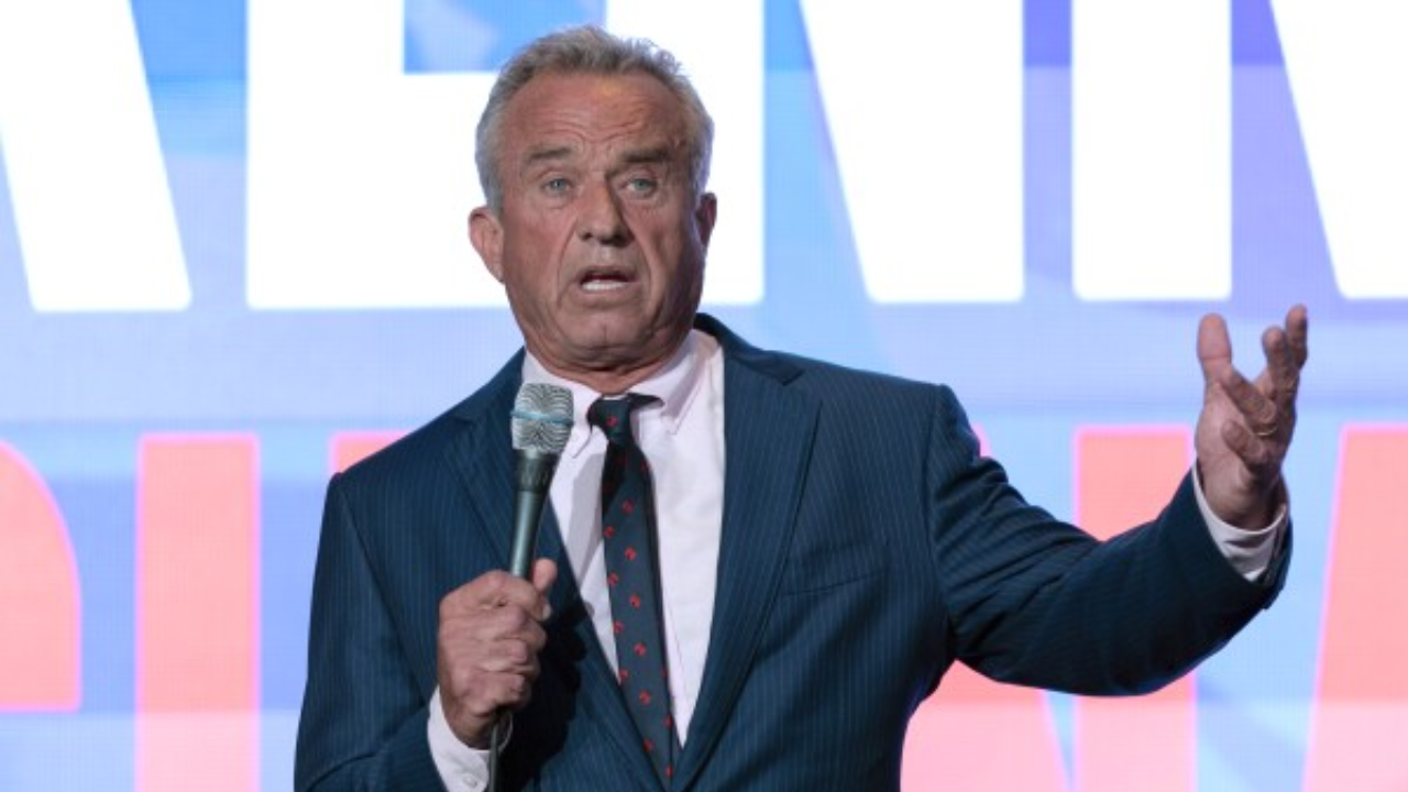 Robert F Kennedy Jr. Says His Voice "Trembles", What Health Condition ...