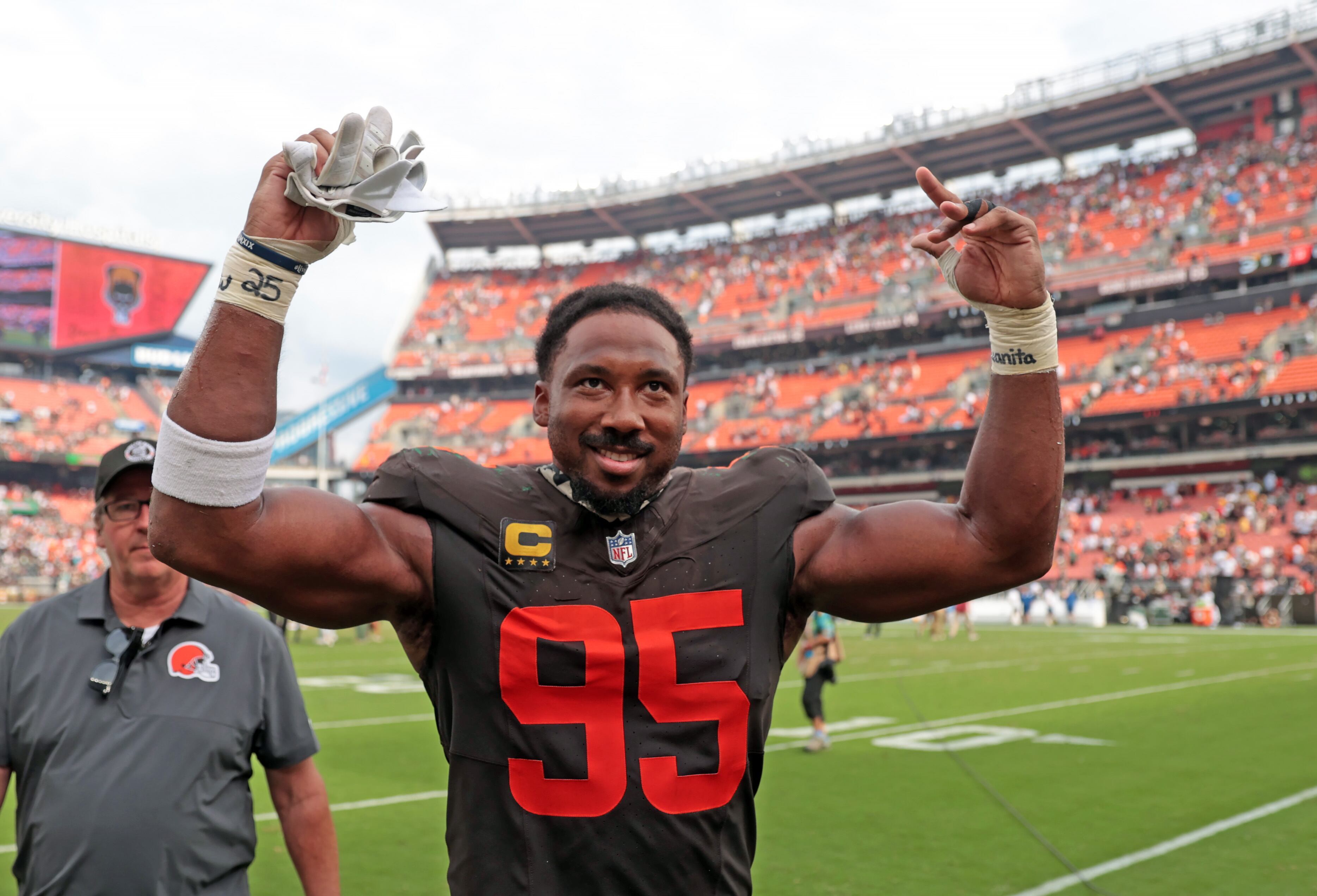 Browns get late interception, blocked field goal and 55-yard FG to come ...