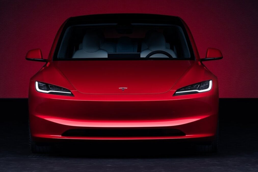 Nothing but a Scam? Dirty Marketing Secret about Tesla's Full-Self Driving