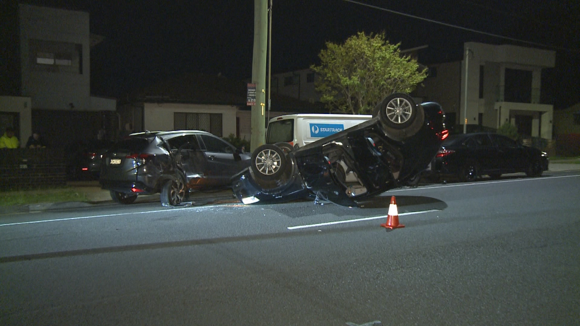 Allegedly drunk driver returns to scene of crash after crashing into ...
