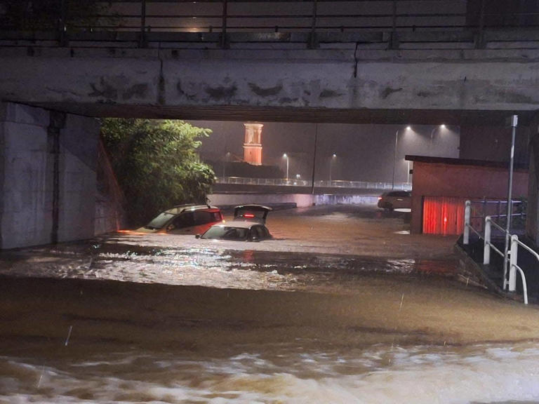 Flooding in Milan as torrential rain batters north (4)
