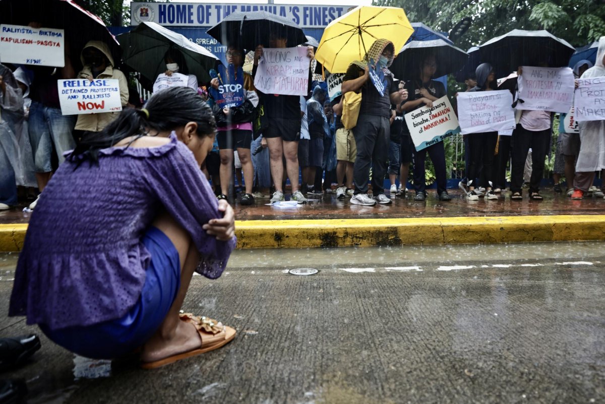 Typhoon Ragasa slams into the Philippines packing 140-mph winds