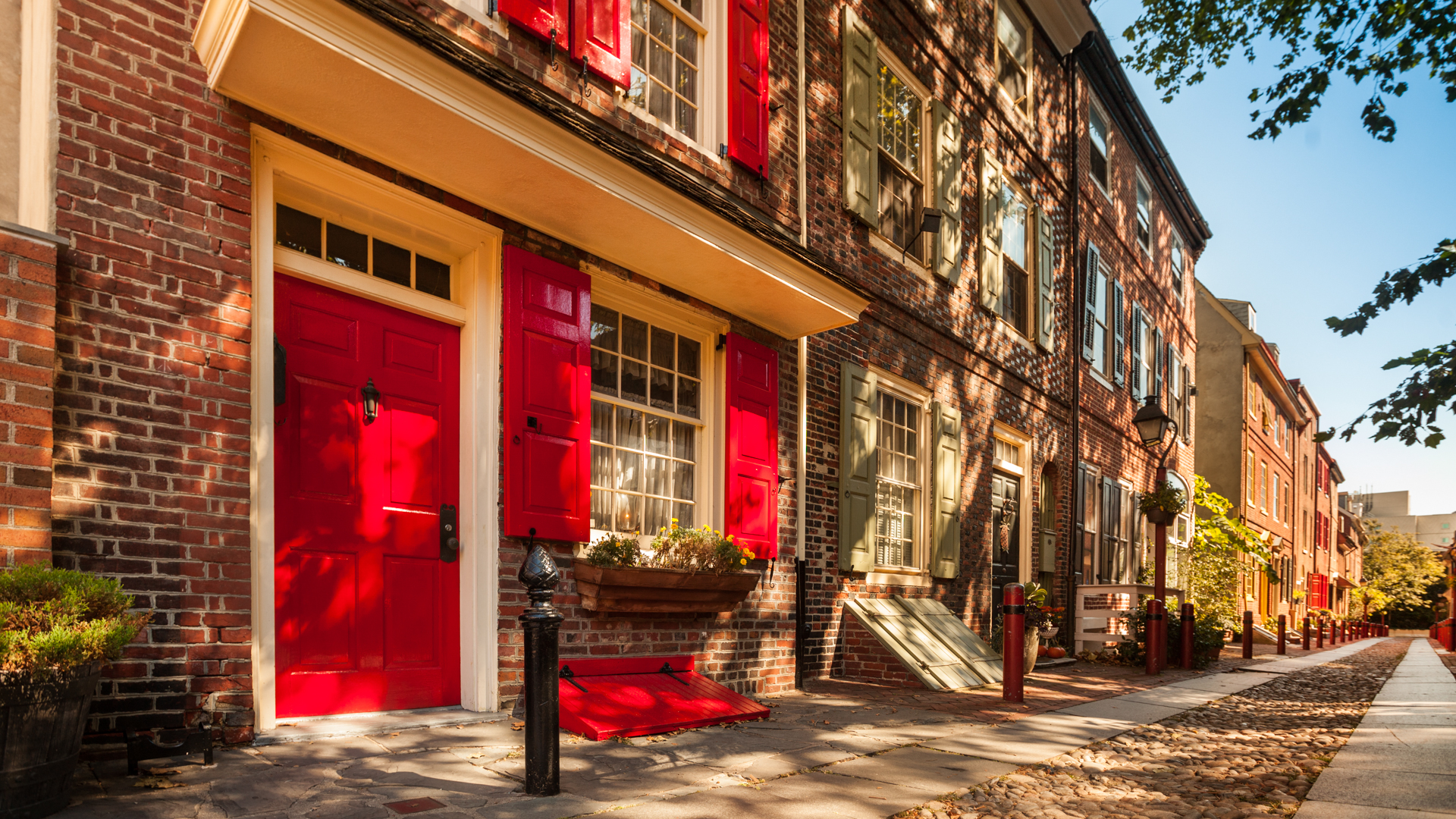5 college towns where buying a house creates long-term passive income