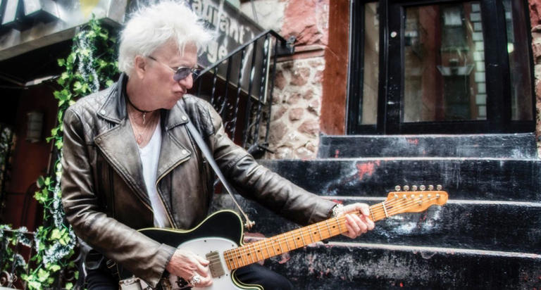 Ricky Byrd on charged encounters onstage with Joan Jett and how Jeff ...