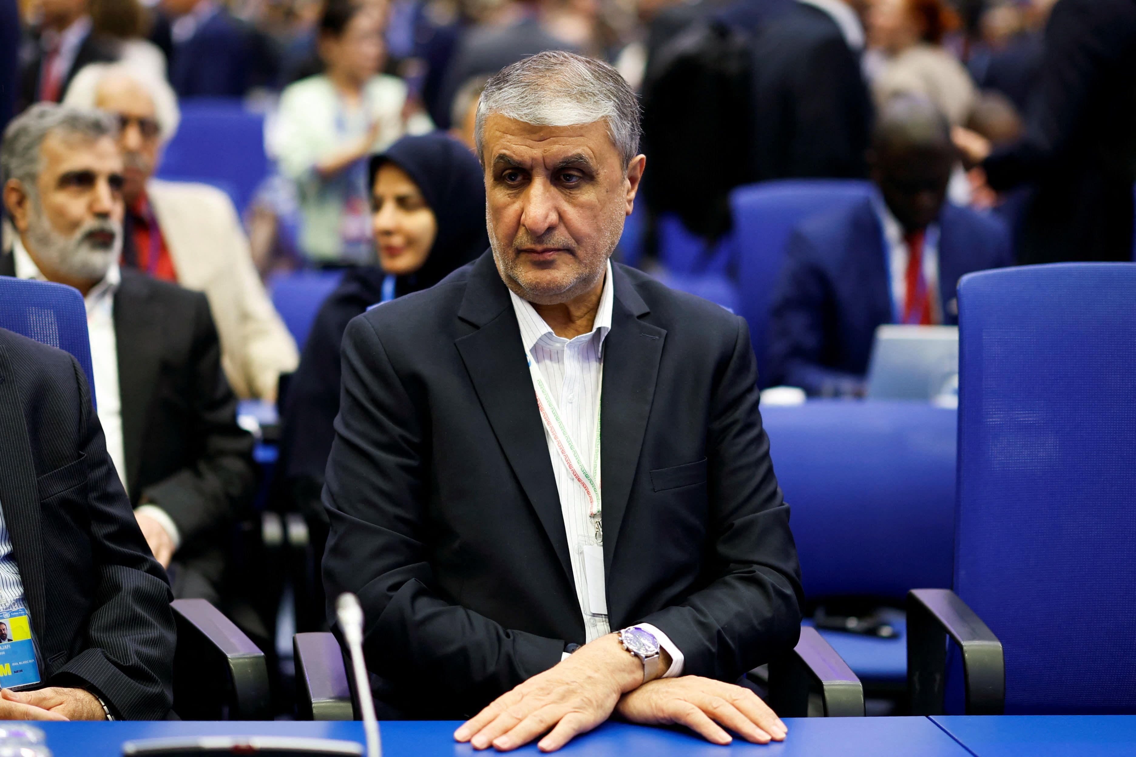 Iran, Russia to sign documents on building new nuclear reactors in Iran ...