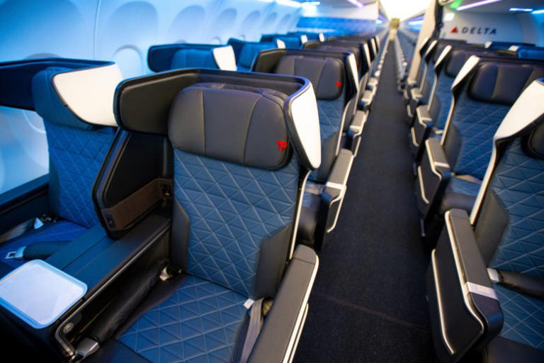 Delta Makes Further Changes to Medallion Qualification, Sky Club Access ...