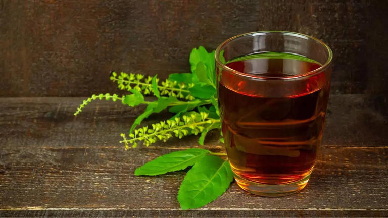 7 reasons to have Tulsi water first thing in the morning