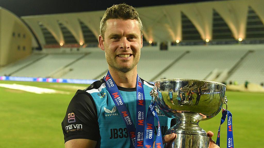 'This one's for him' - Worcs dedicate cup to Baker