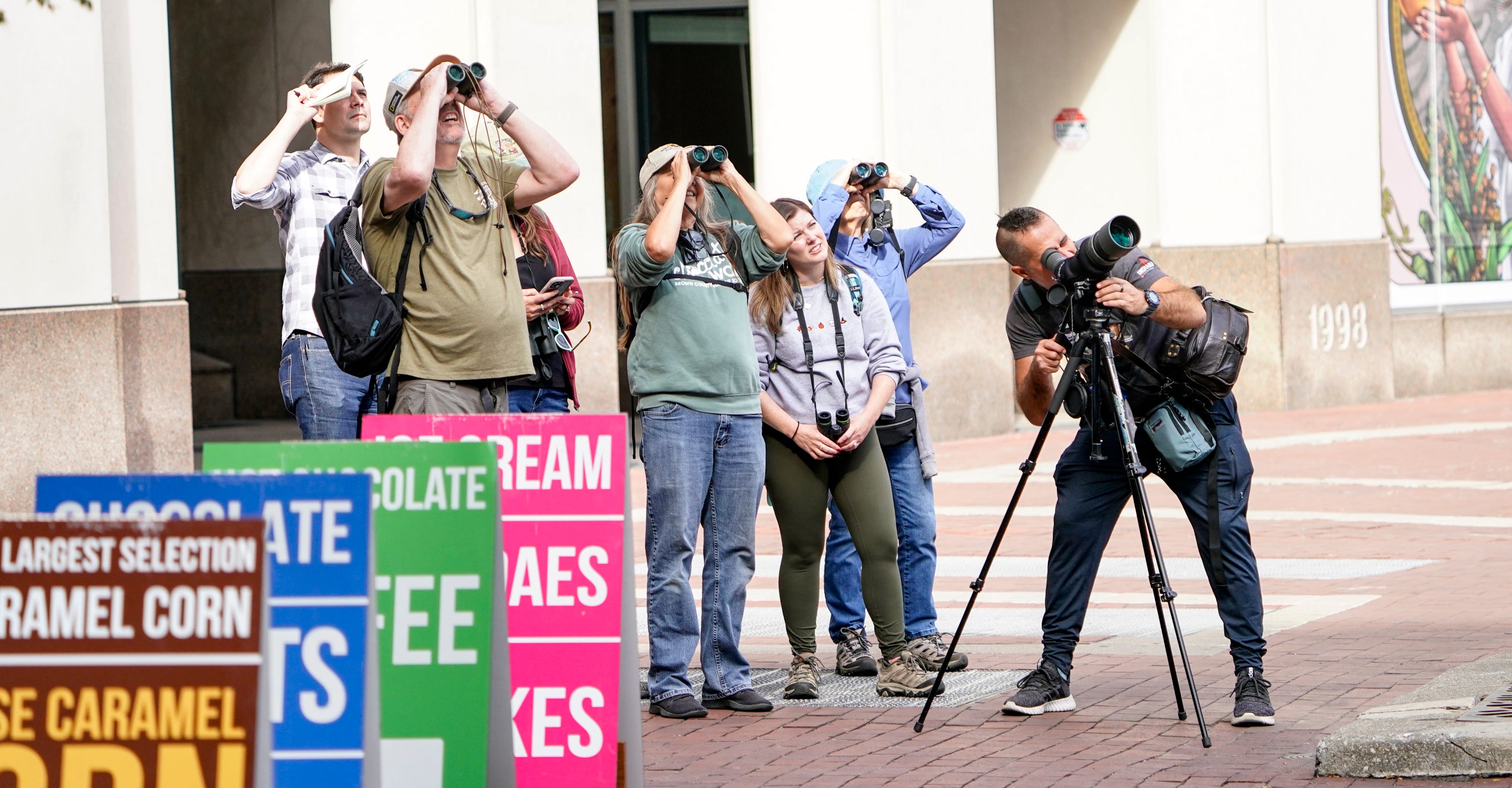 Urban birding in Indiana: Tips and tricks from the experts