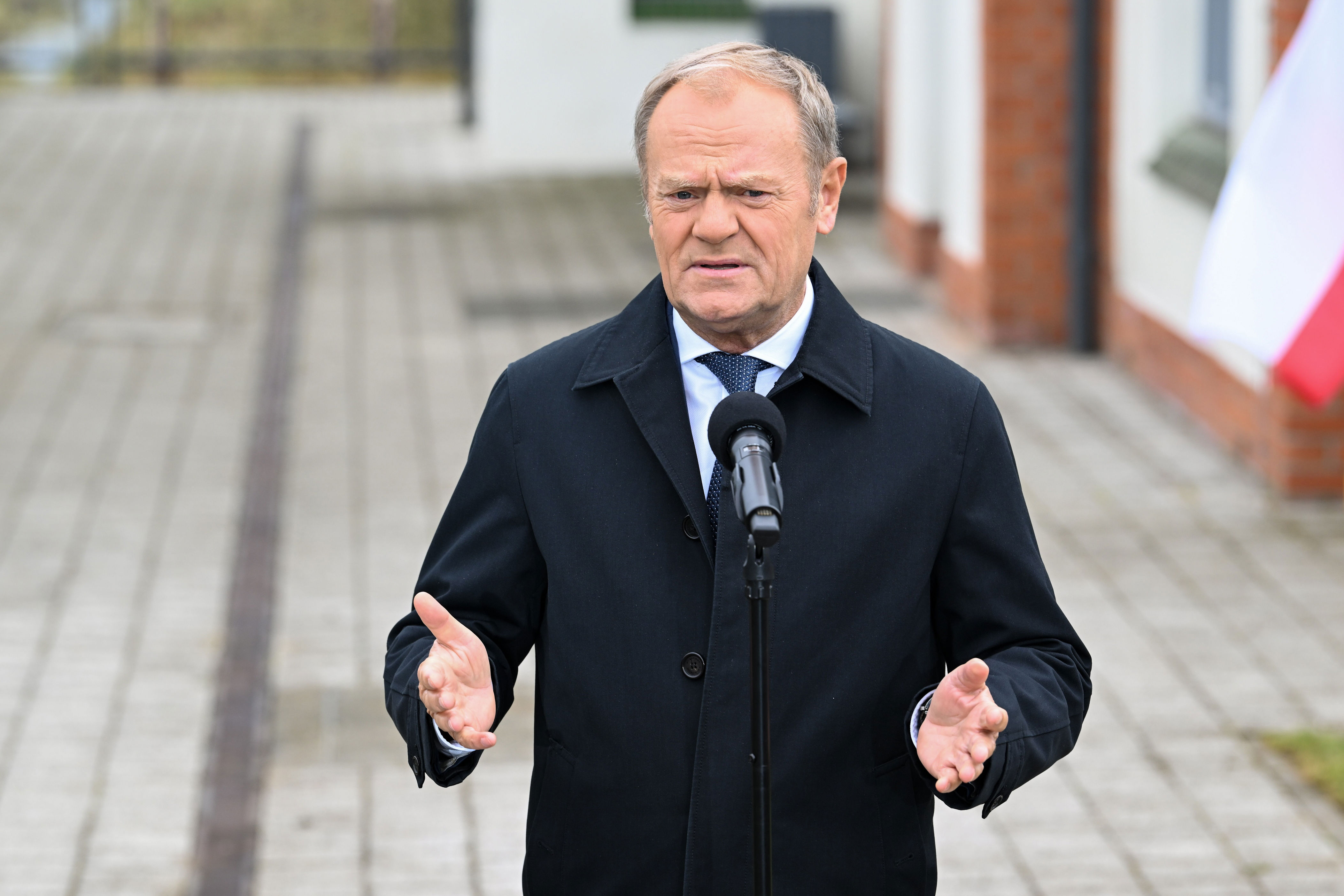 Donald Tusk o umorzeniu sprawy Sławomira Nowaka: moi oponenci także ...