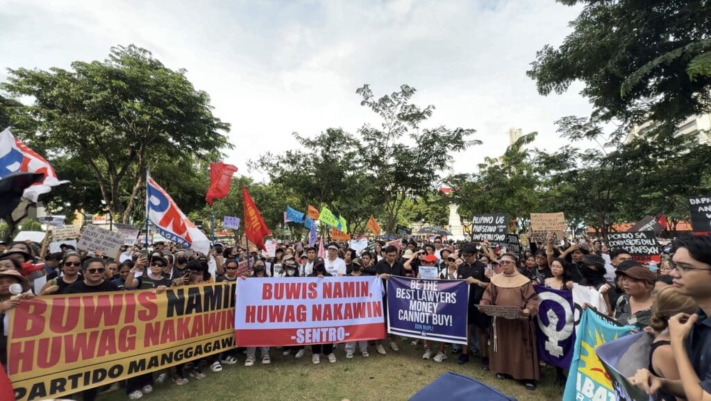 Trillion Peso March: 700 join Cebu’s anti-corruption rally; 400 cops ...