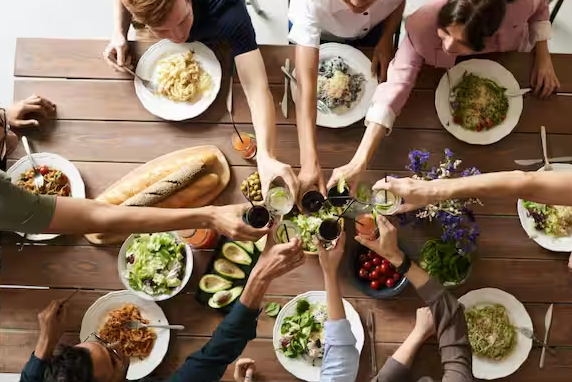 Best Time to Drink Alcohol: Before or after eating food, when should ...