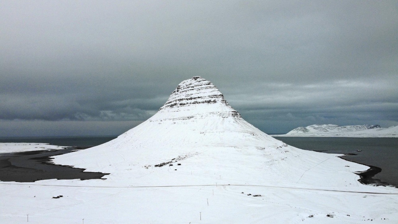 Antarctica “pyramid” fuels major alien theory debates