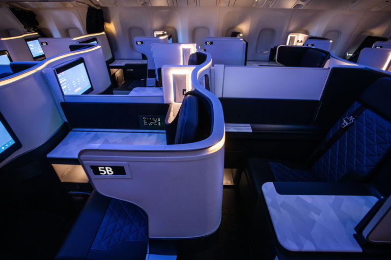 Delta Makes Further Changes to Medallion Qualification, Sky Club Access ...