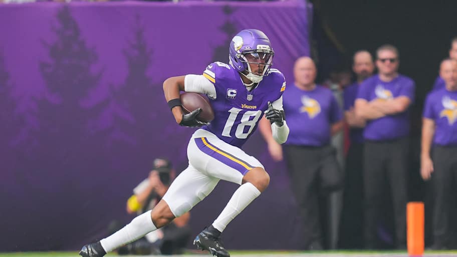 'I'm way bigger than I look': Vikings, Jefferson and Rodgers send NFL a ...