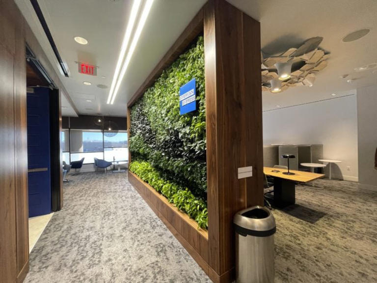 Amex Business Platinum Relaunches With a Huge 200K Welcome Bonus Offer