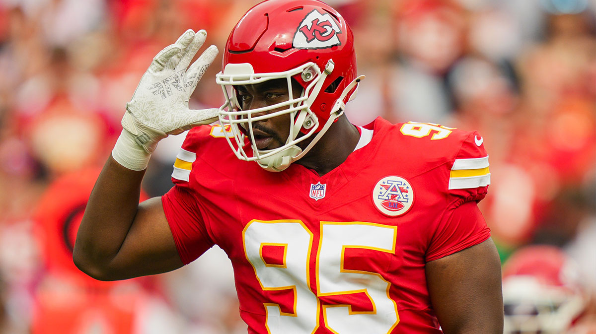 Chiefs’ Chris Jones will play in Ravens game right after attending aunt ...