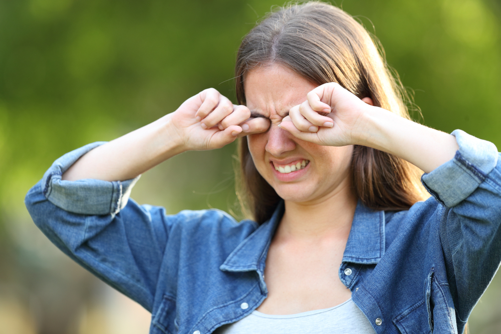 Eye Experts Reveal the Habits That Damage Your Vision