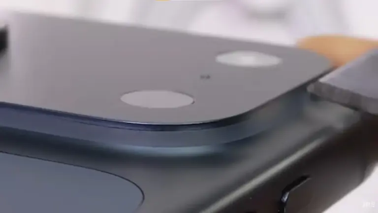 Apple’s iPhone 17 Pro faces durability concerns