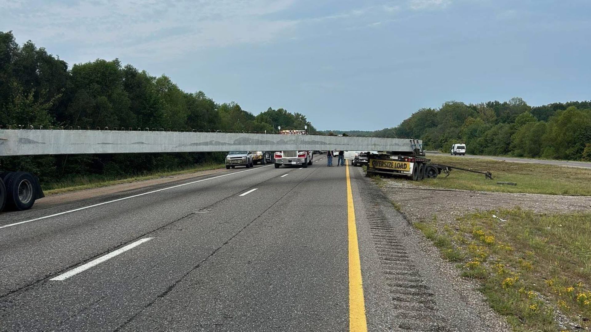I-40 East shut down for hours after deadly crash involving oversized ...