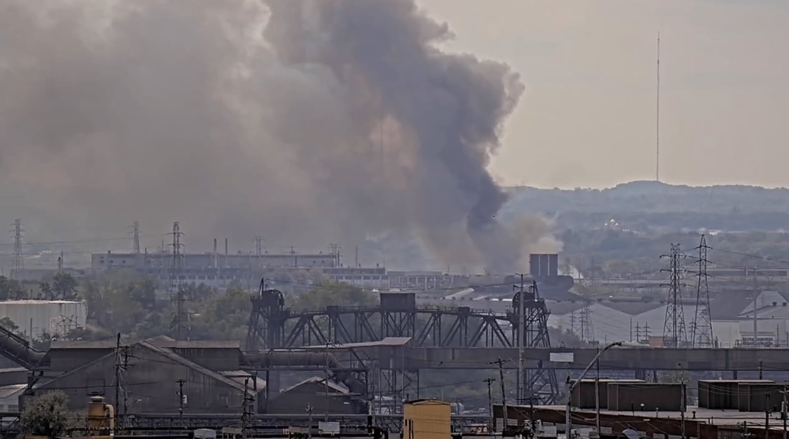 Multiple industrial buildings on fire in southern Cleveland