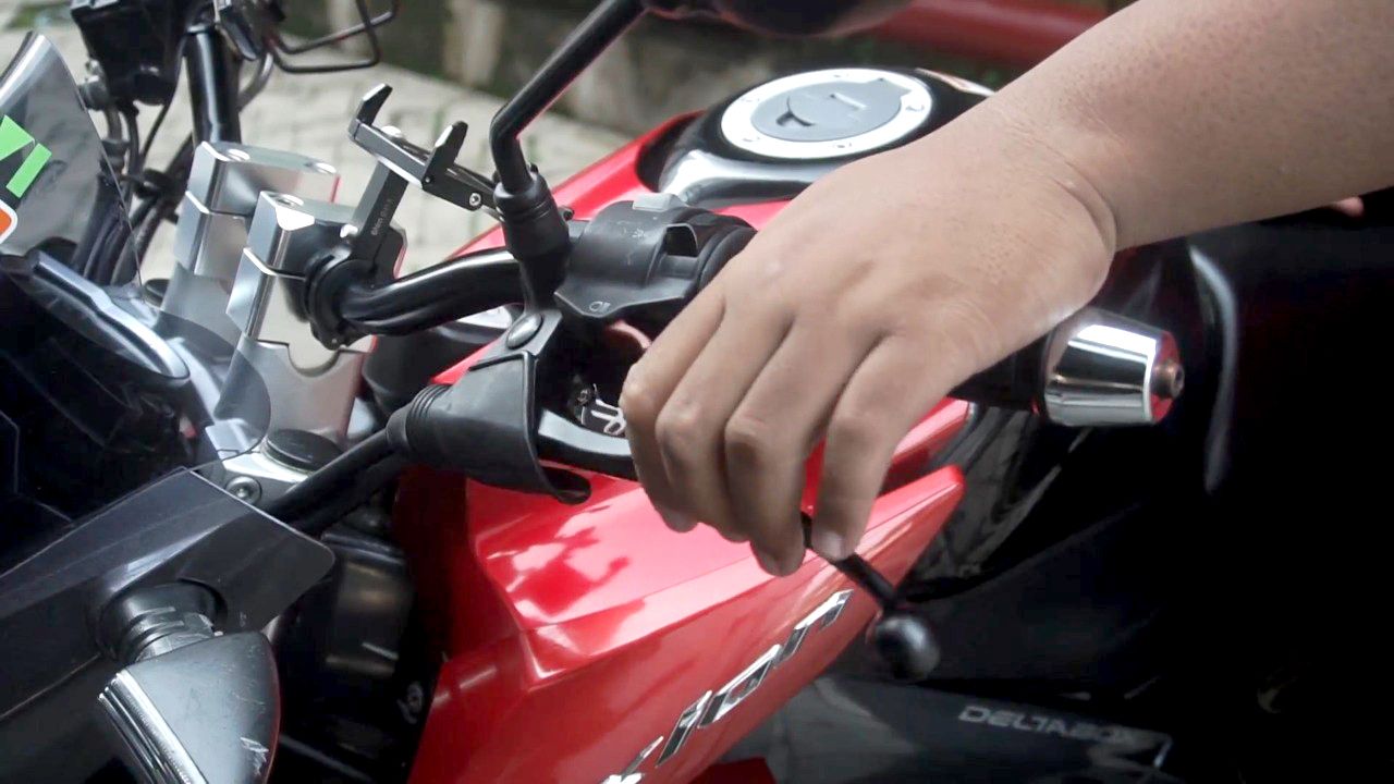 Begini Cara Menyetel Jarak Main Handel kopling di Motor Bekas