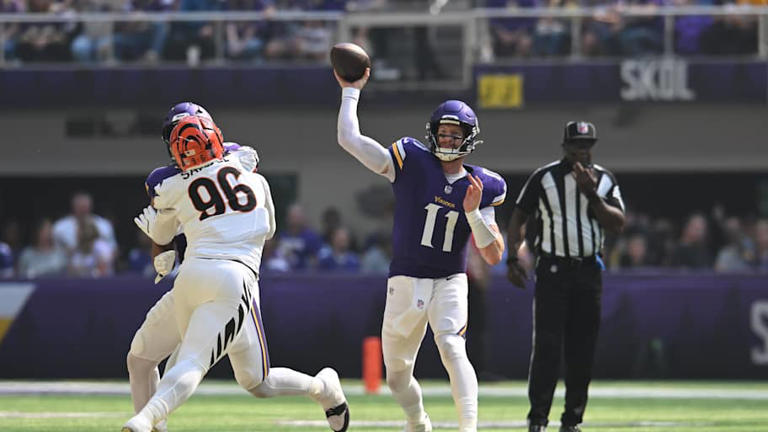 Carson Wentz pens emotional note hugging wife Madison, kids after ...