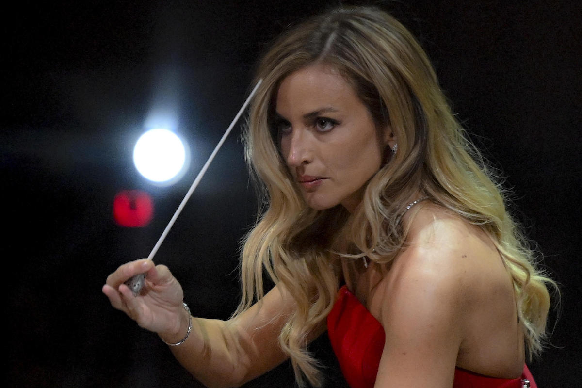 Una Venezi a Venezia: la nomina del direttore d’orchestra per la guida ...