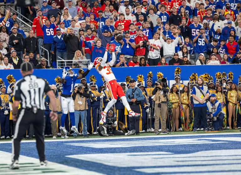 Giants get update on starter injured vs. Chiefs | Here’s how much time ...