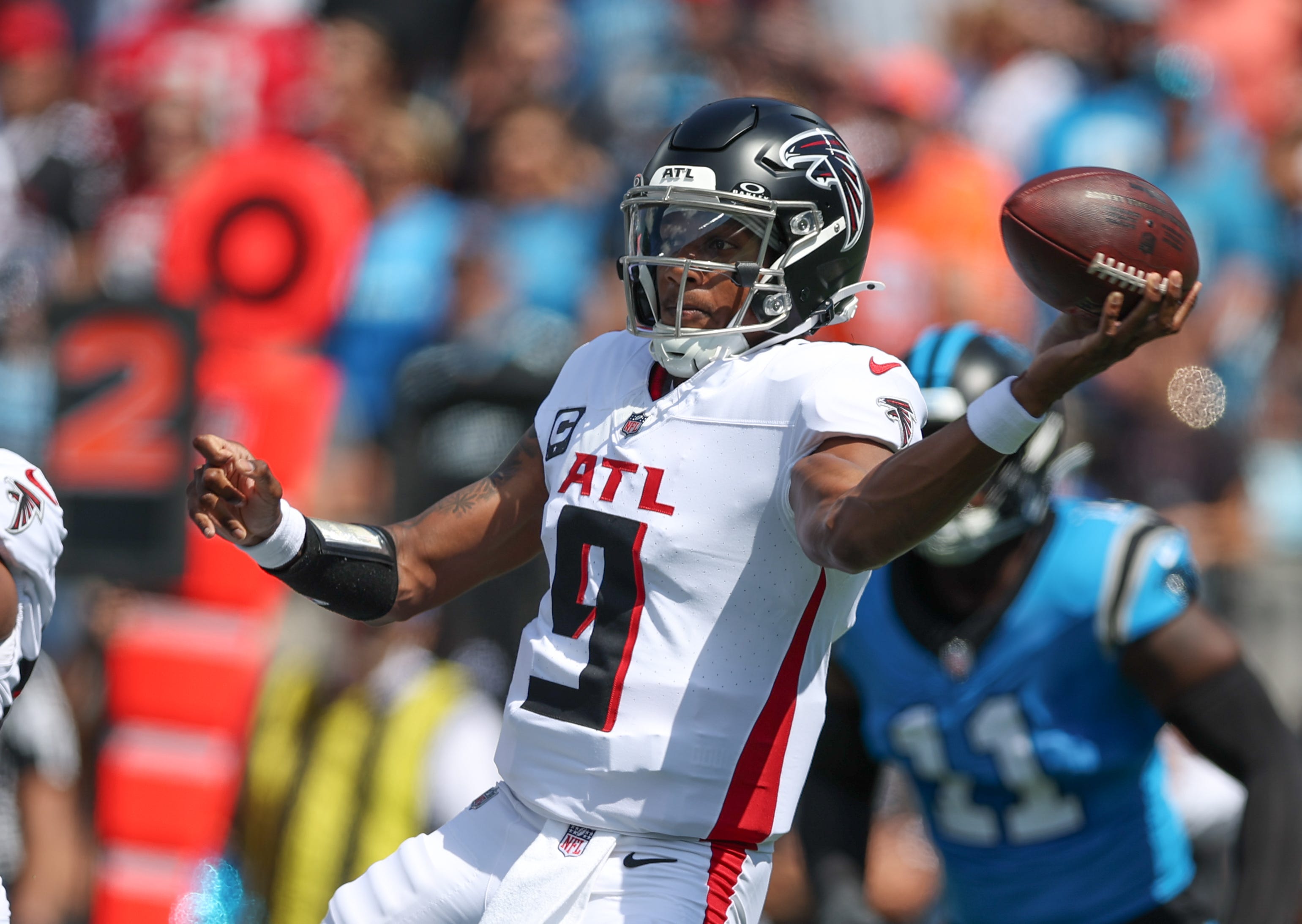 Dave Archer: Michael Penix must get back to "fundamentals with his feet"