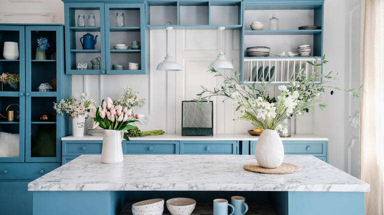 12 Trendy Colors That Complement Natural Stone Kitchen Countertops