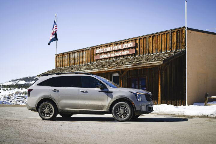 Kia Shuffles Options, Tweaks Styling, Reveals Pricing for 2026 Sorento