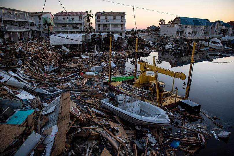 15 terrifying photos show the deadliest hurricanes in US history and ...