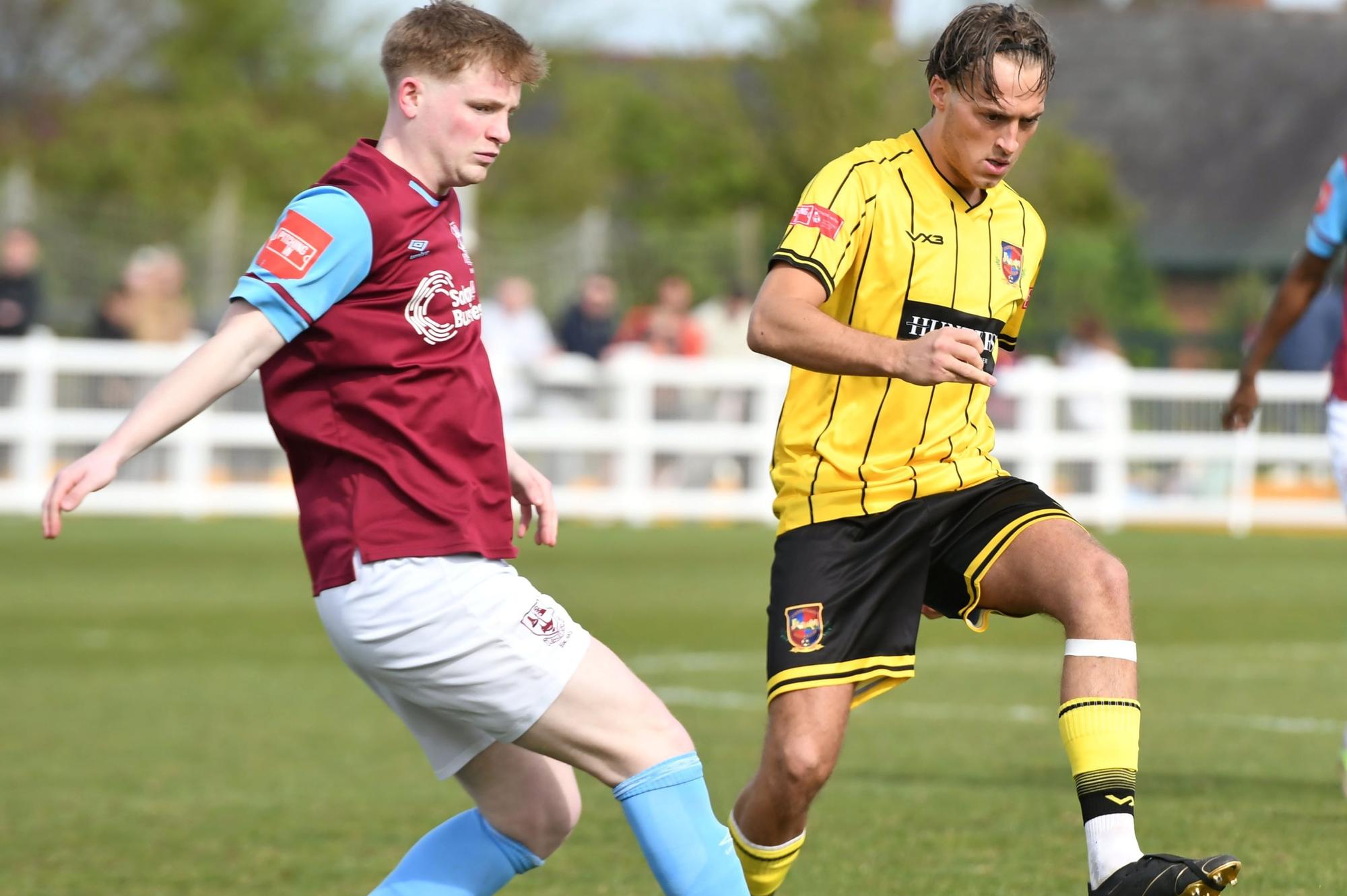Hayden Lindley’s late goal lifts Emley up to second place in NPL East table