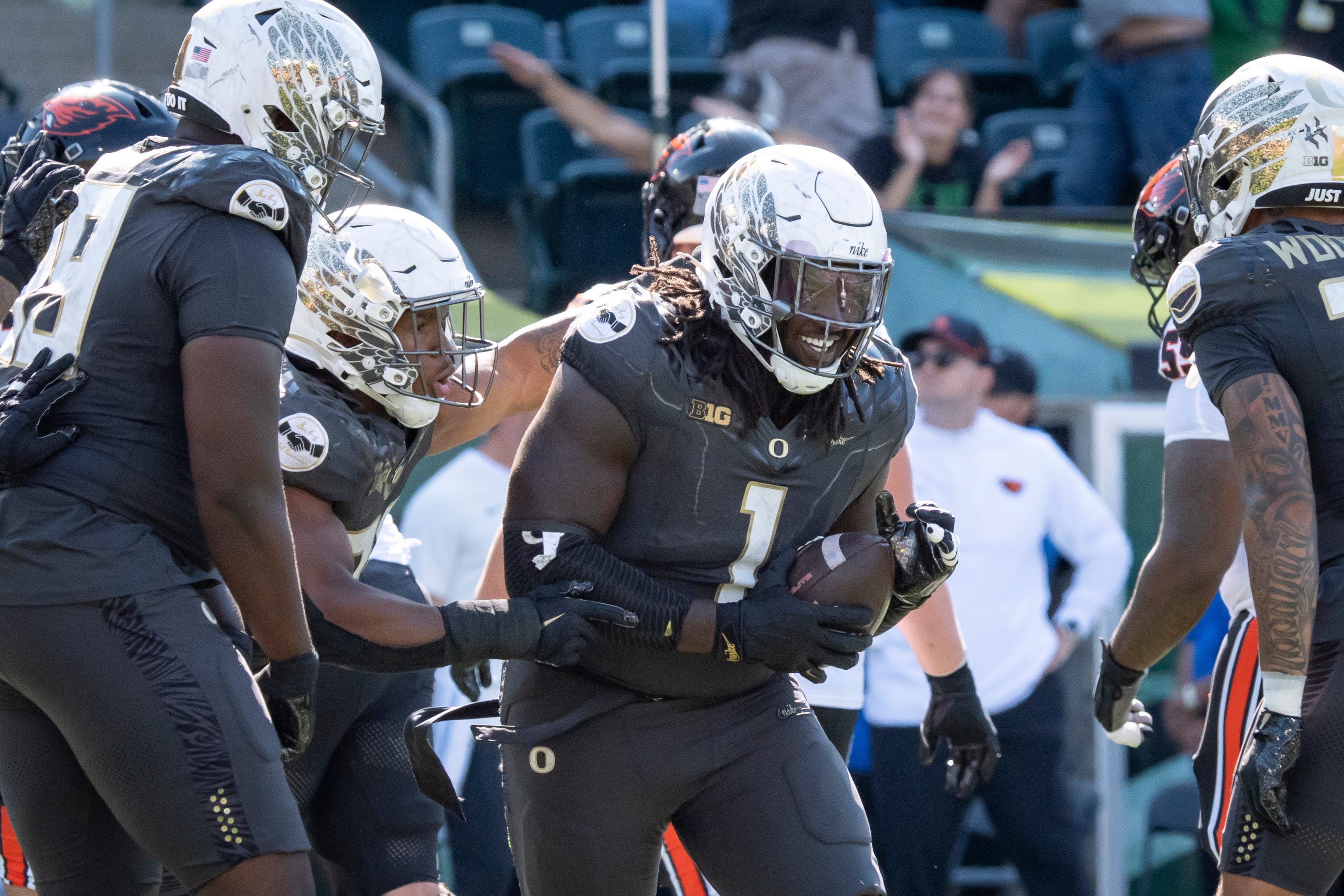 Dan Lanning, Oregon Ducks score huge win with pair of NFL turn-downs