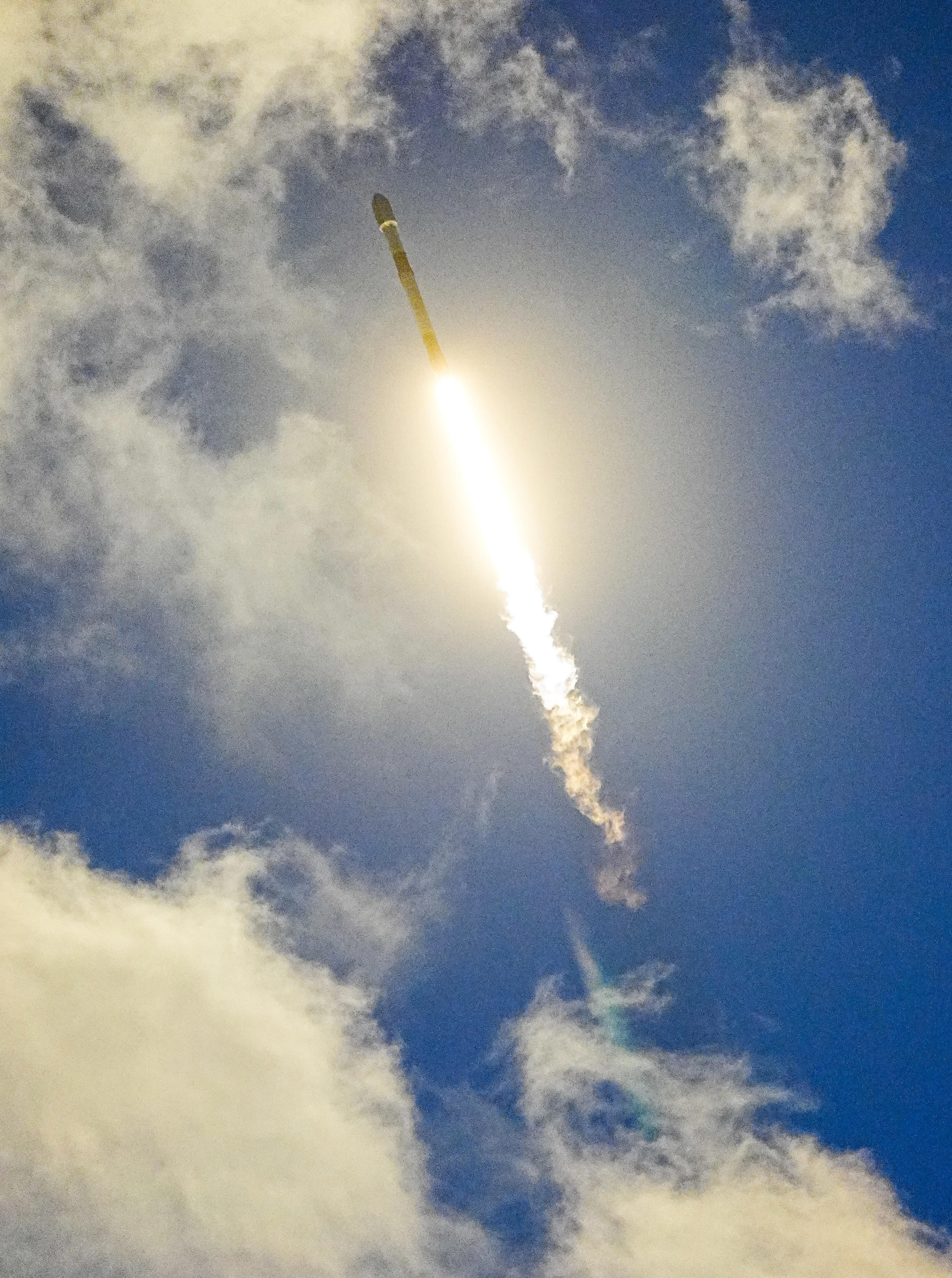 Expect sunny skies for SpaceX's Sunday Falcon 9 launch from Cape ...