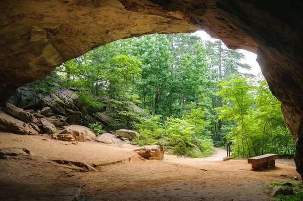 Outdoor routes to hike through the Ozarks