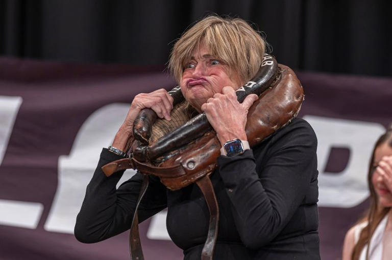 Inside World Gurning Championships as dad-of-two wins 'dramatic' contest