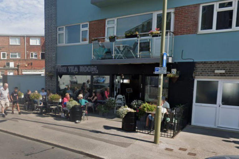 Front door smashed and till stolen at The Tea Room in Lee-on-the-Solent ...