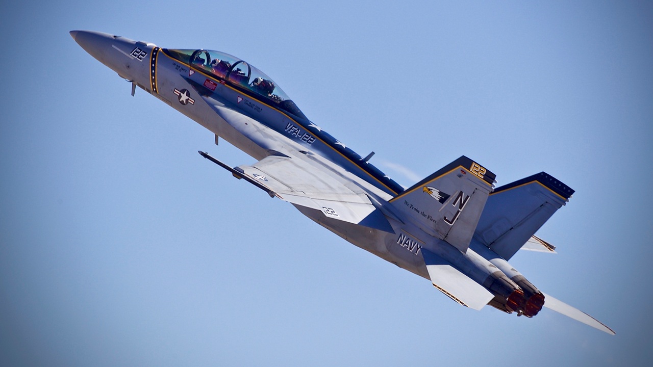How the US Navy Turned the Northrop YF-17 Cobra Into the F/A-18 Hornet