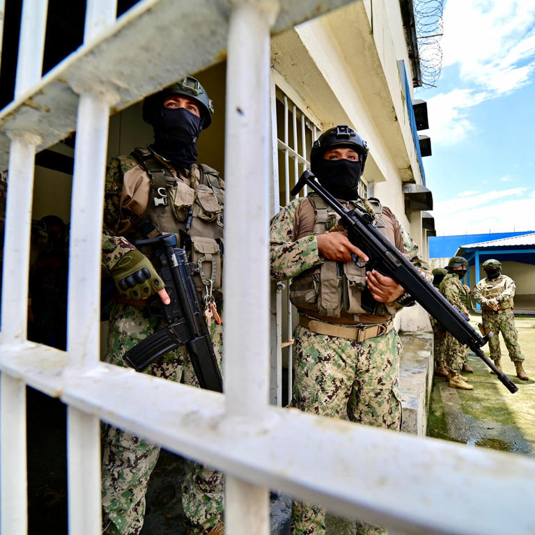 14 killed in prison clashes in Ecuador as some inmates escape