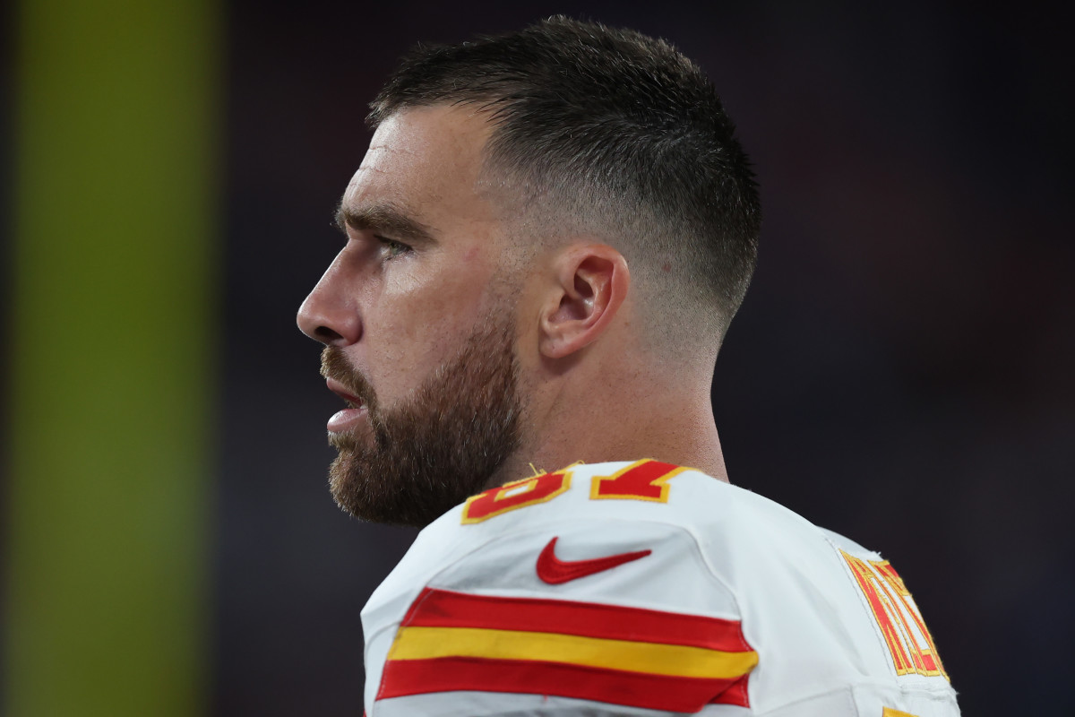 Travis Kelce’s $14,491 Fine Sparks Debate After Controversial Celebration