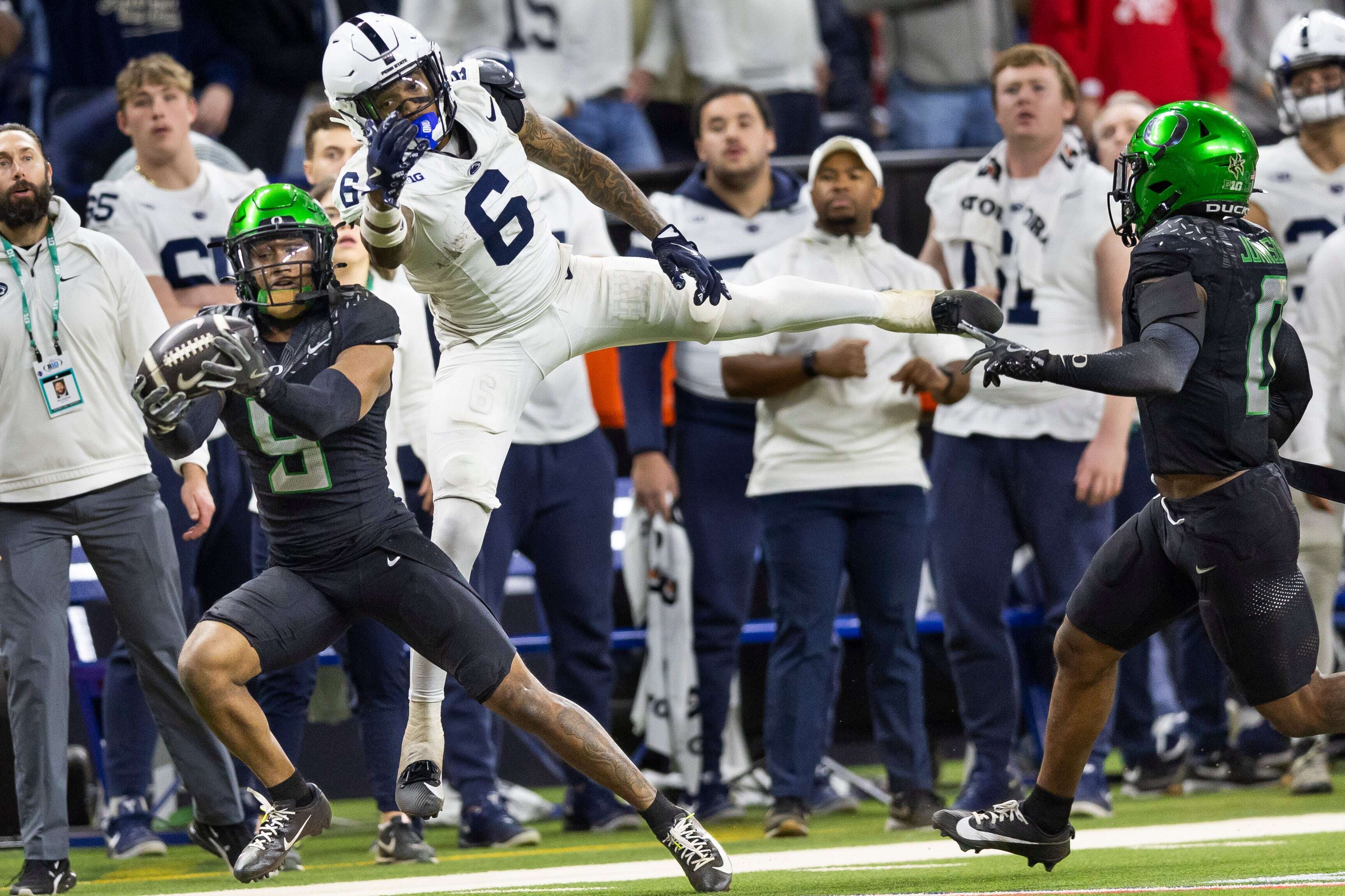 Penn State-Oregon storylines: Ducks’ ‘D’ vs. PSU run game, a Lions ...