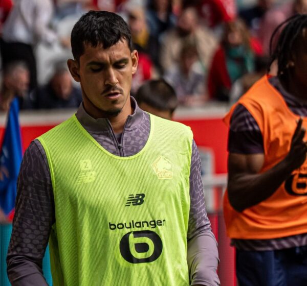 LOSC : Changement de numéro de maillot pour Aïssa Mandi