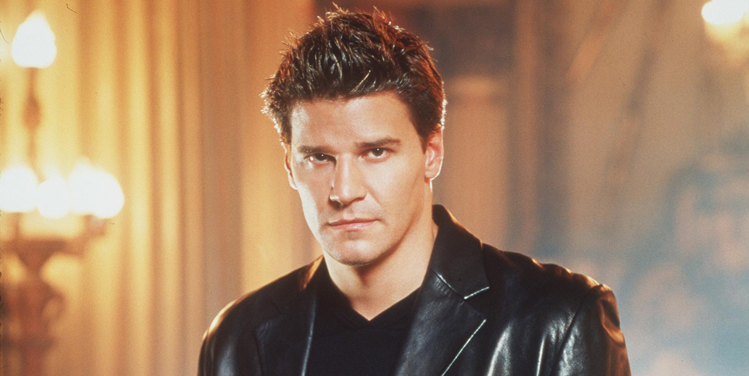 Buffy the Vampire Slayer's "addicting" dark spin-off with '00s ...