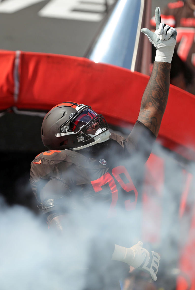 Dawand Jones injury update | Browns offensive tackle will require ...