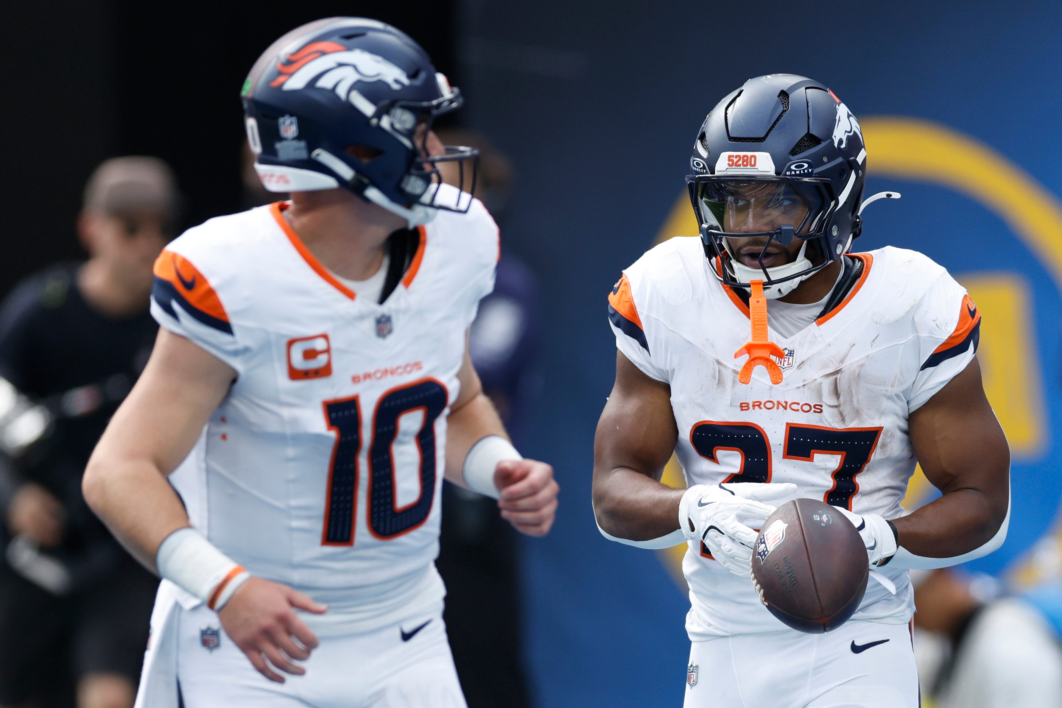 J.K. Dobbins defends Broncos QB Bo Nix: 'It's not on him'