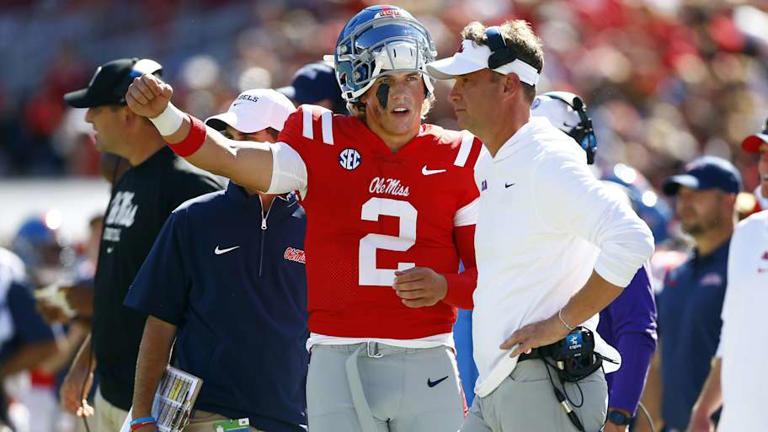 Lane Kiffin's daughter Landry gets cozy with Jaxson Dart lookalike in ...