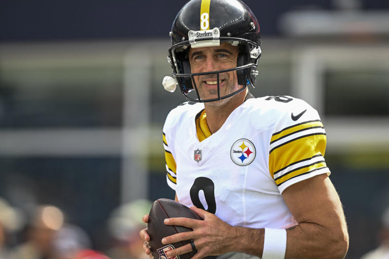 Congratulations Pour In For Steelers QB Aaron Rodgers on Sunday